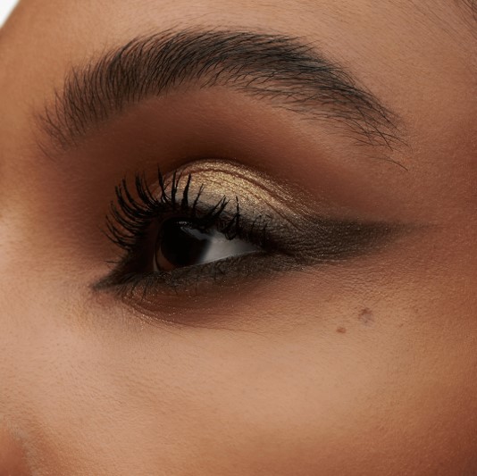 Sneak Peek! MAC Cosmetics Bizarre Blizzard Bash Holiday 2023 Full ...