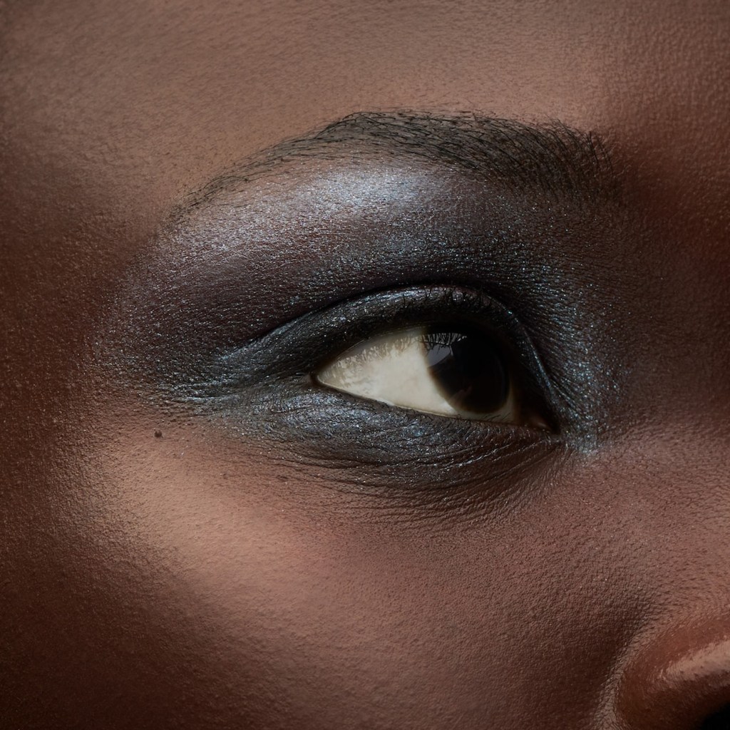 Sneak Peek! MAC Cosmetics Bizarre Blizzard Bash Holiday 2023 Full ...